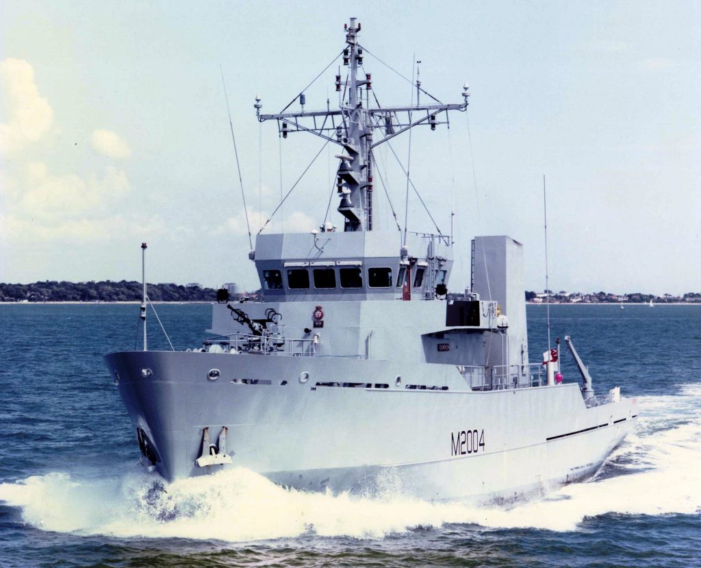 M2004 HMS CARRON – Flying Fox Association