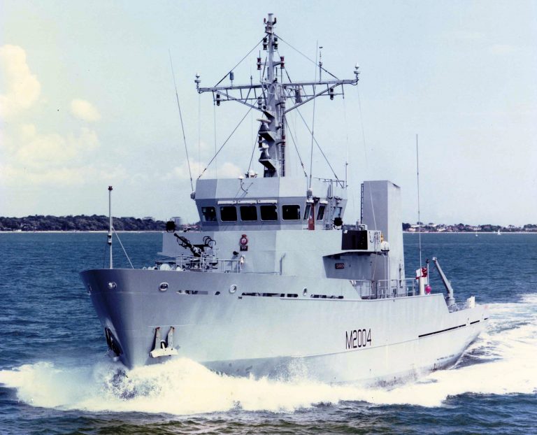 M2004 HMS CARRON – Flying Fox Association