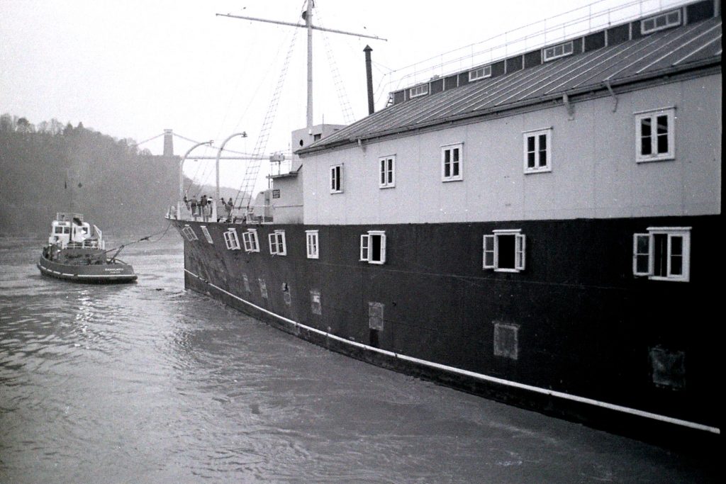 1973 HMS FLYING FOX – Flying Fox Association