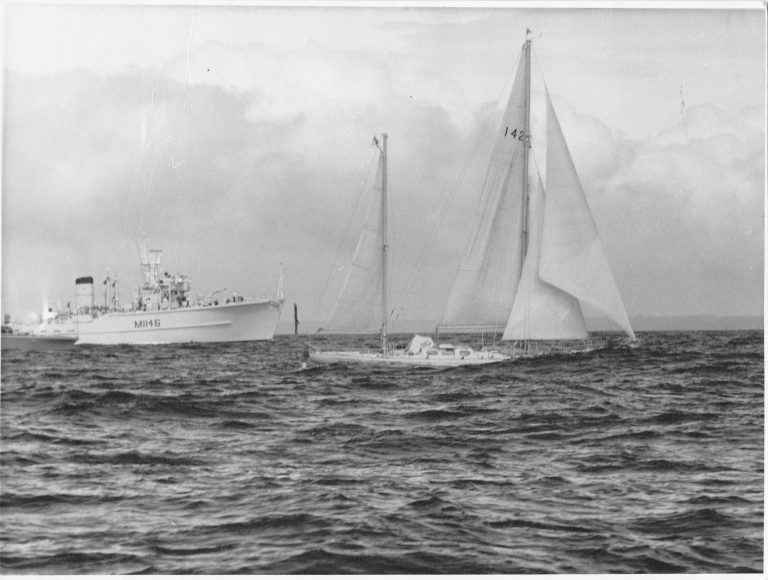 1967 M1146 HMS VENTURER – Flying Fox Association